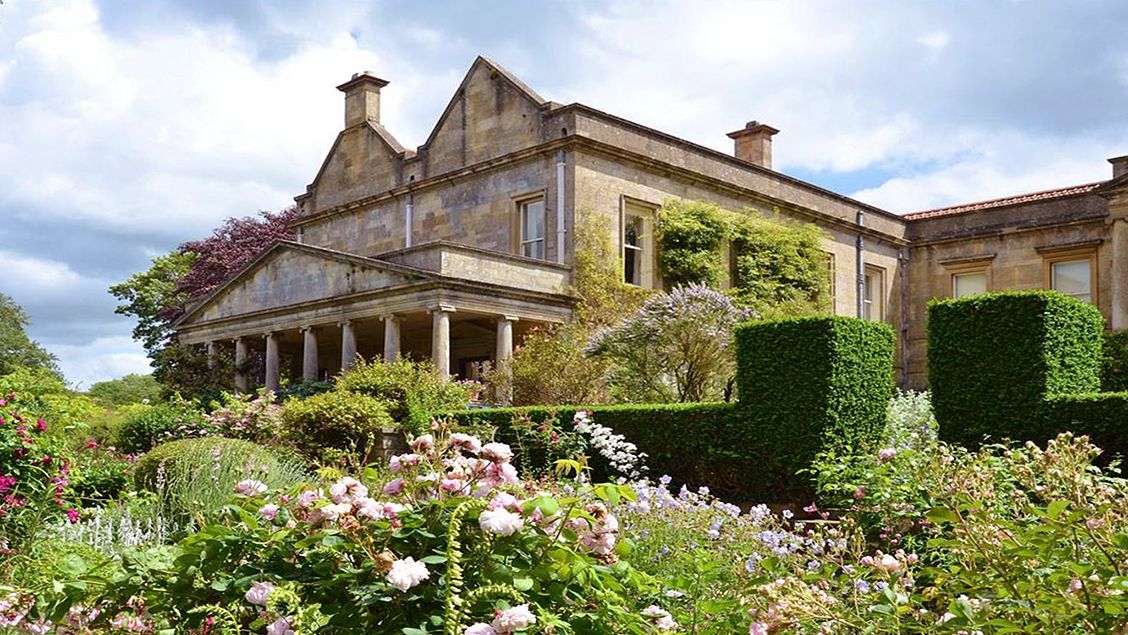 Kiftsgate Court Gardens | Bruern Cottages