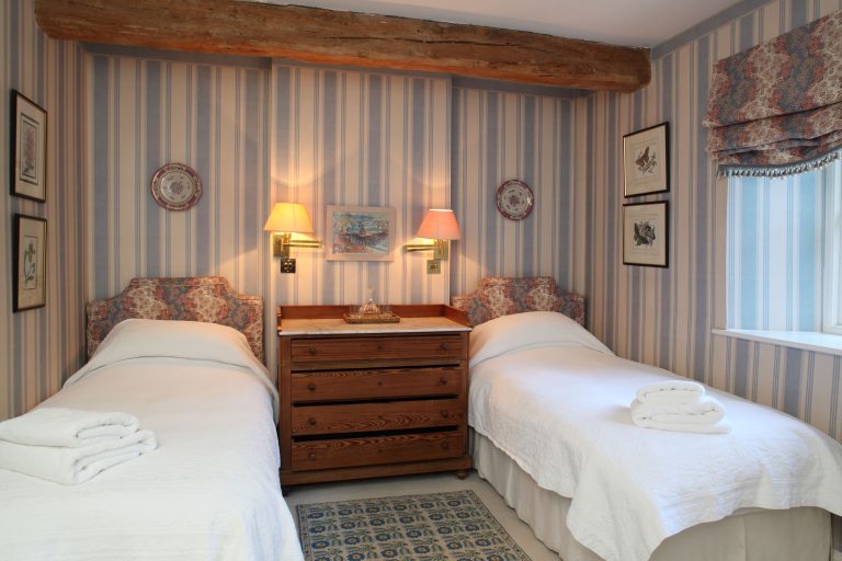 Shipton Luxury Cottage | Bruern Cottages